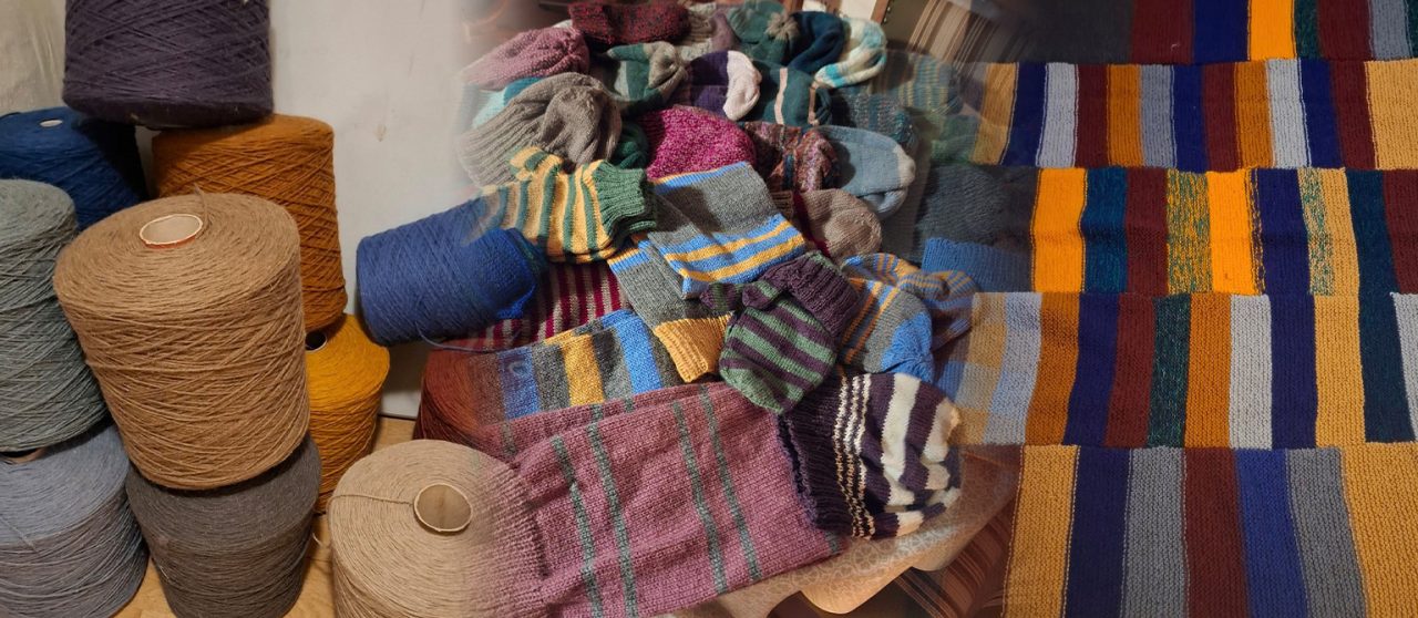 Knit for Ukraine - Dansk Wilton